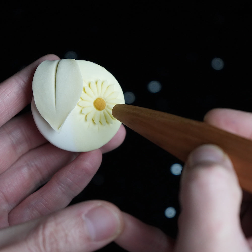 KADO ICHIKA Signature Sakura Wood Triangular Rod with 7mm pistil 七ミリ三⾓ ...